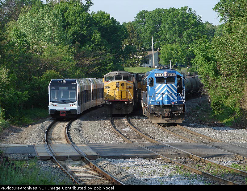 CEFX 3141, NJT 3513 & UP 2373